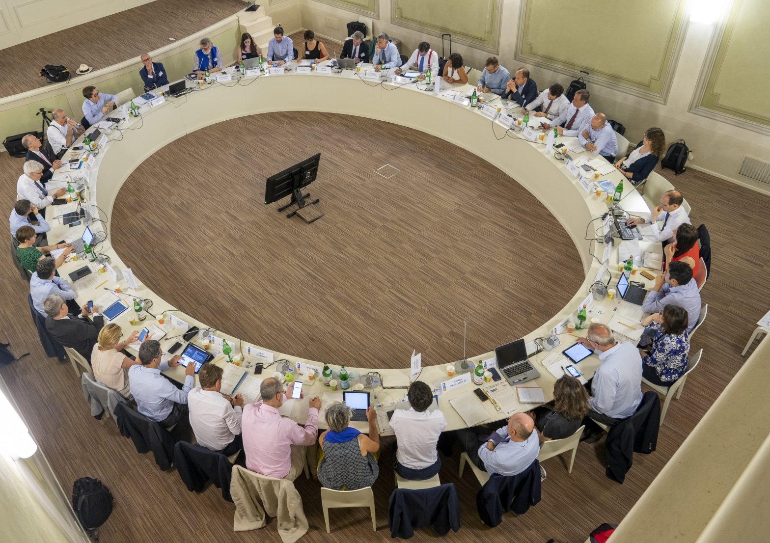 Shaping the EU framework towards 2030 and beyond - Florence School of ...